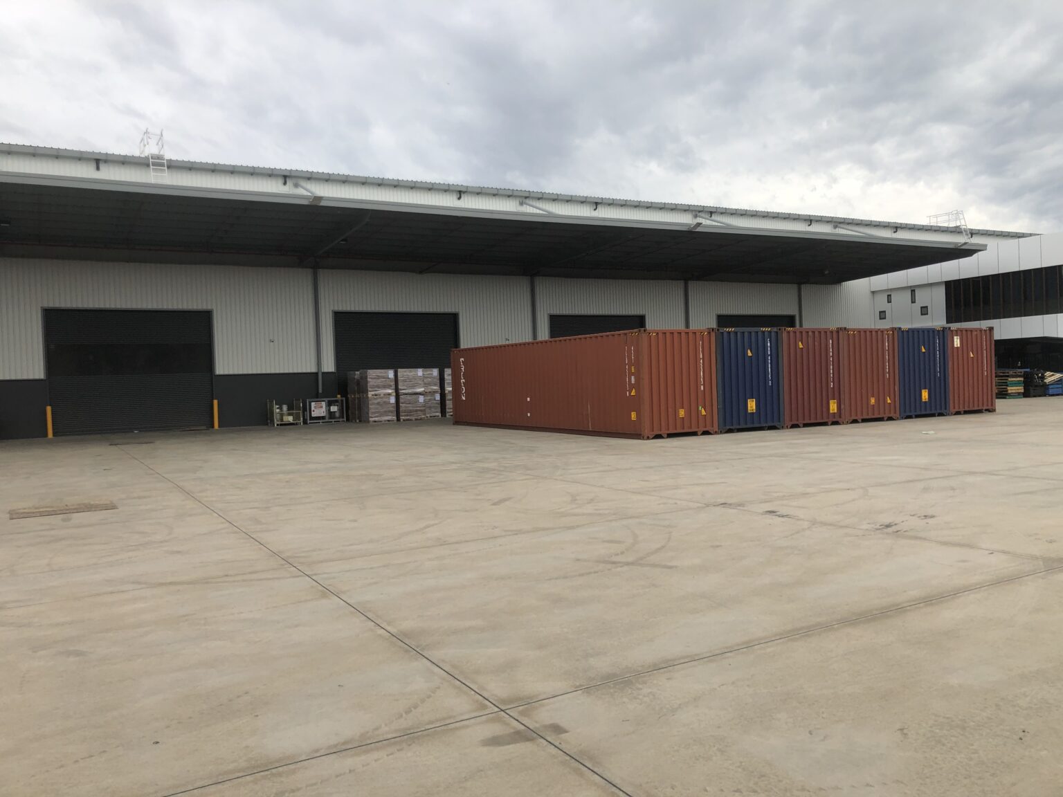 About Us - Max Containers